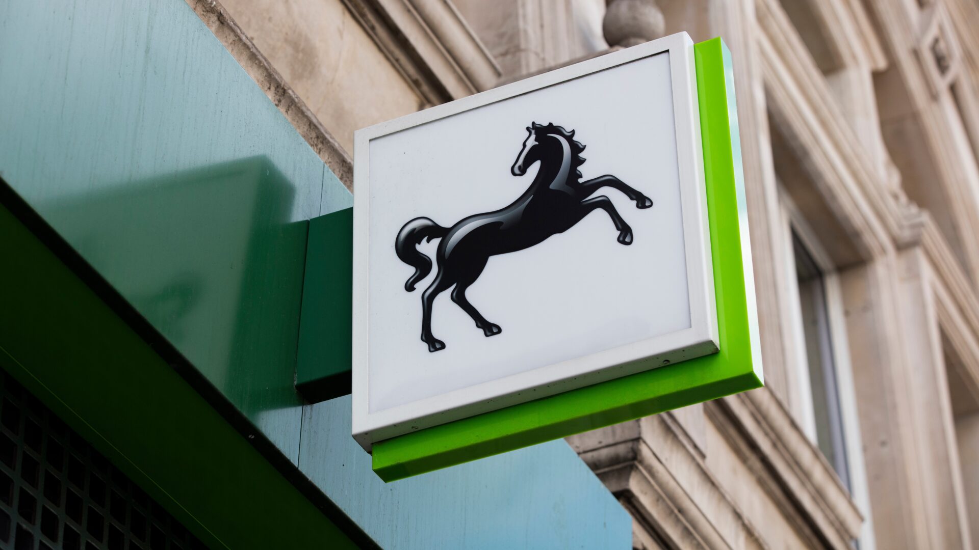 Lloyds: ‘Breaking the menopause taboo isn’t just a nice to do’ | UNLEASH